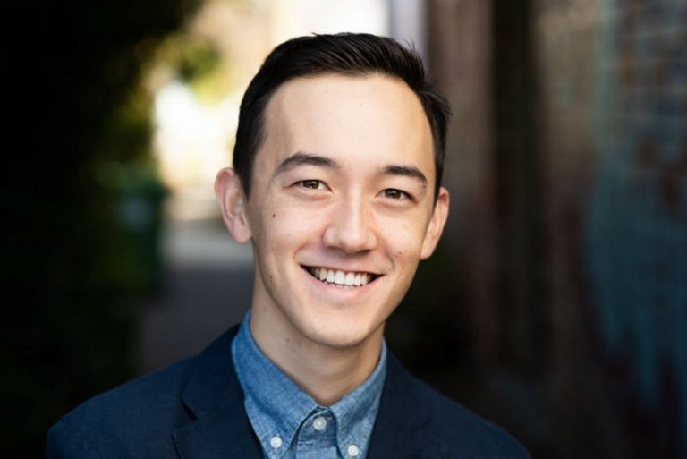 Playwright Kim Ho’s Discovery of Creative Gold Makes its Debut | Sunday ...